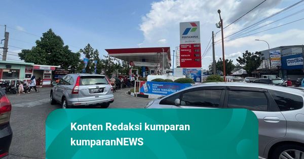 Harga BBM Naik, Antrean Terjadi di SPBU Jakpus hingga Jaksel | kumparan.com